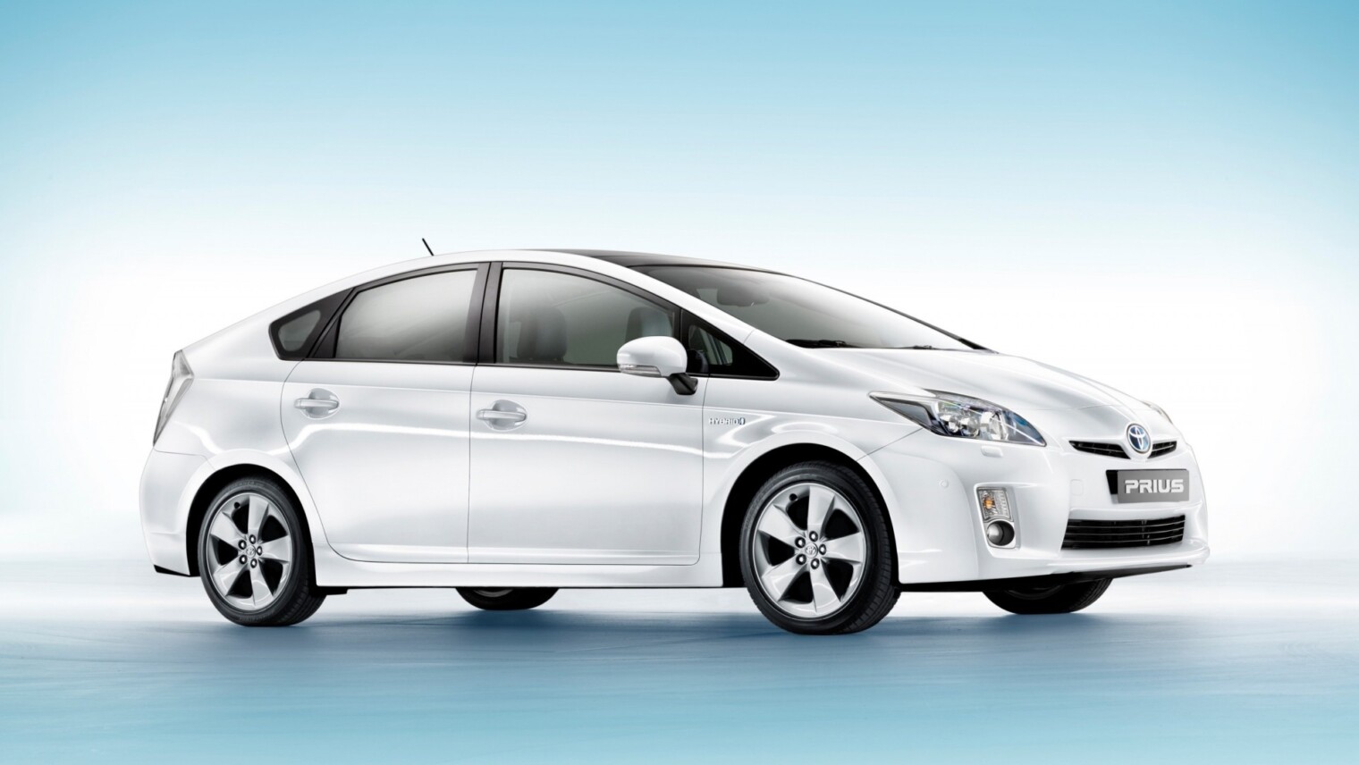 Next-Gen Toyota Prius to feature technologies from Le Mans racecar ...