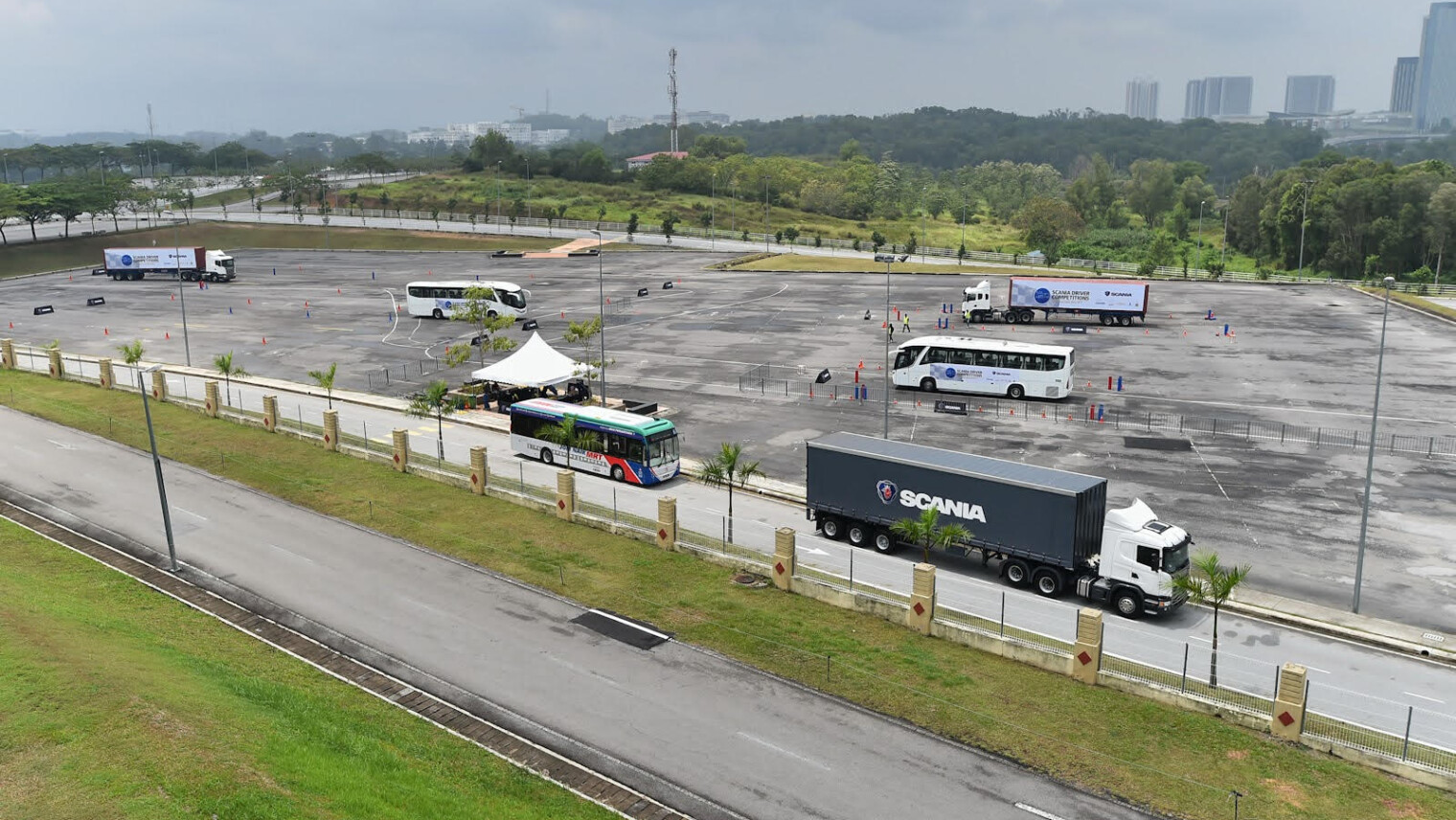 Malaysians Sweep Top Driver Awards At Inaugural "Scania Driver ...